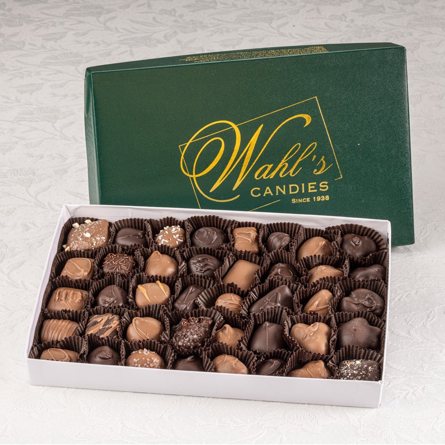 Deluxe Assortment | Wahl's Candies
